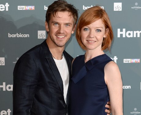 Dan Stevens and wife Susie Hariet on the red carpet. - Best Celebrity ...